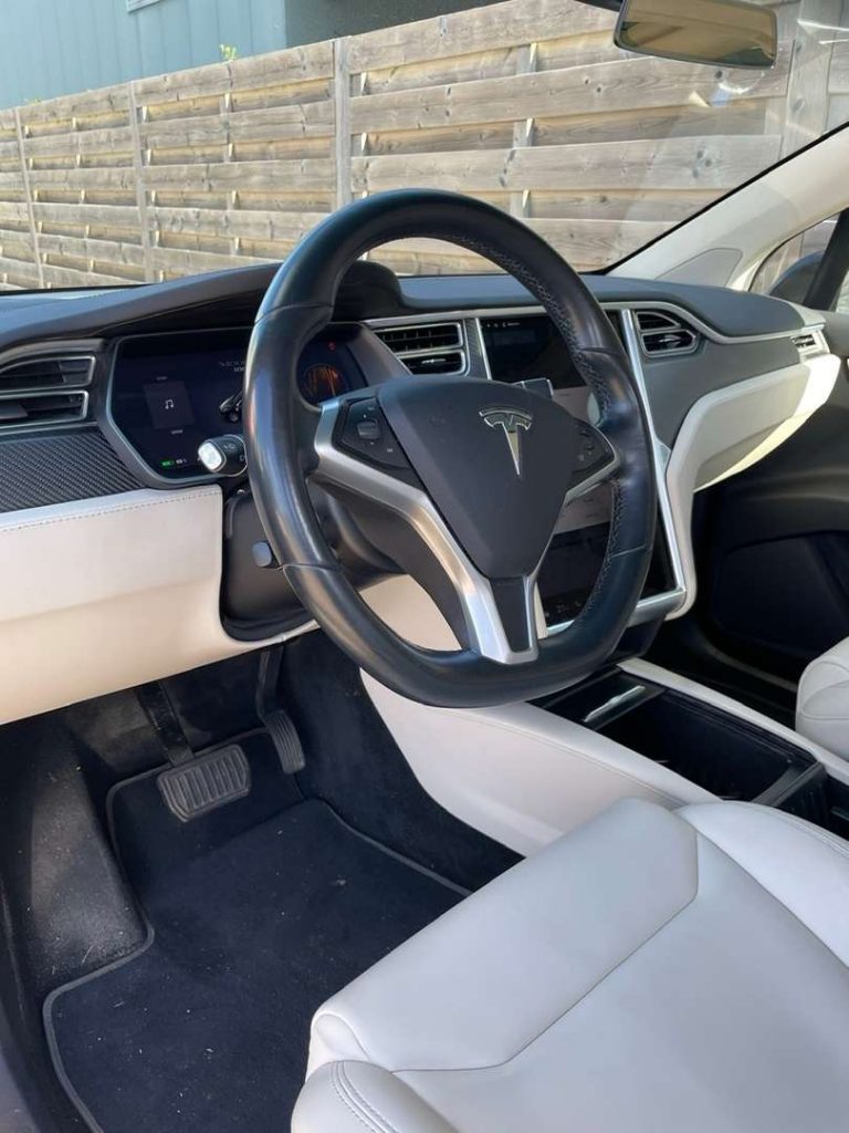 Tesla Model X 100D + EAP + 6 seat – Electric Garage