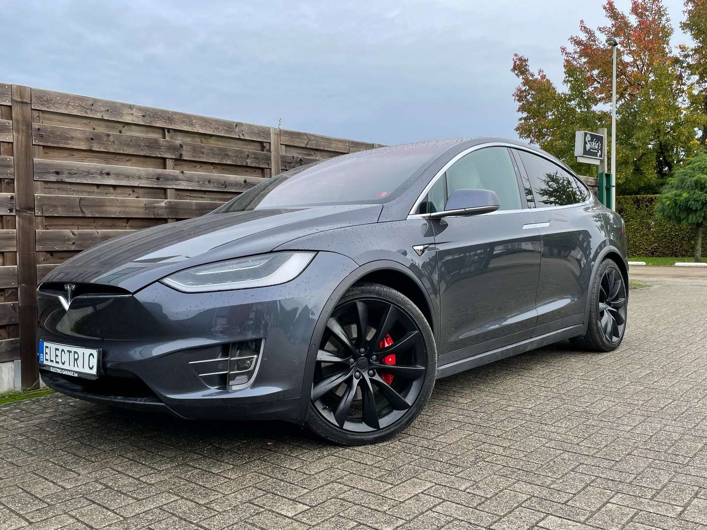 Tesla Model X Raven Performance – Electric Garage