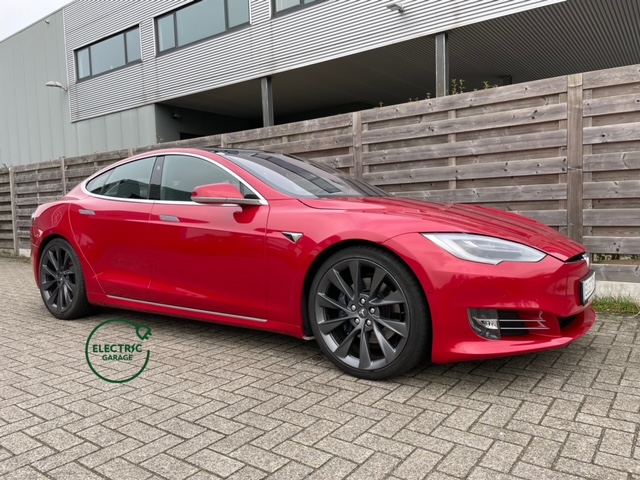 Tesla Model S Long Range Raven – Electric Garage