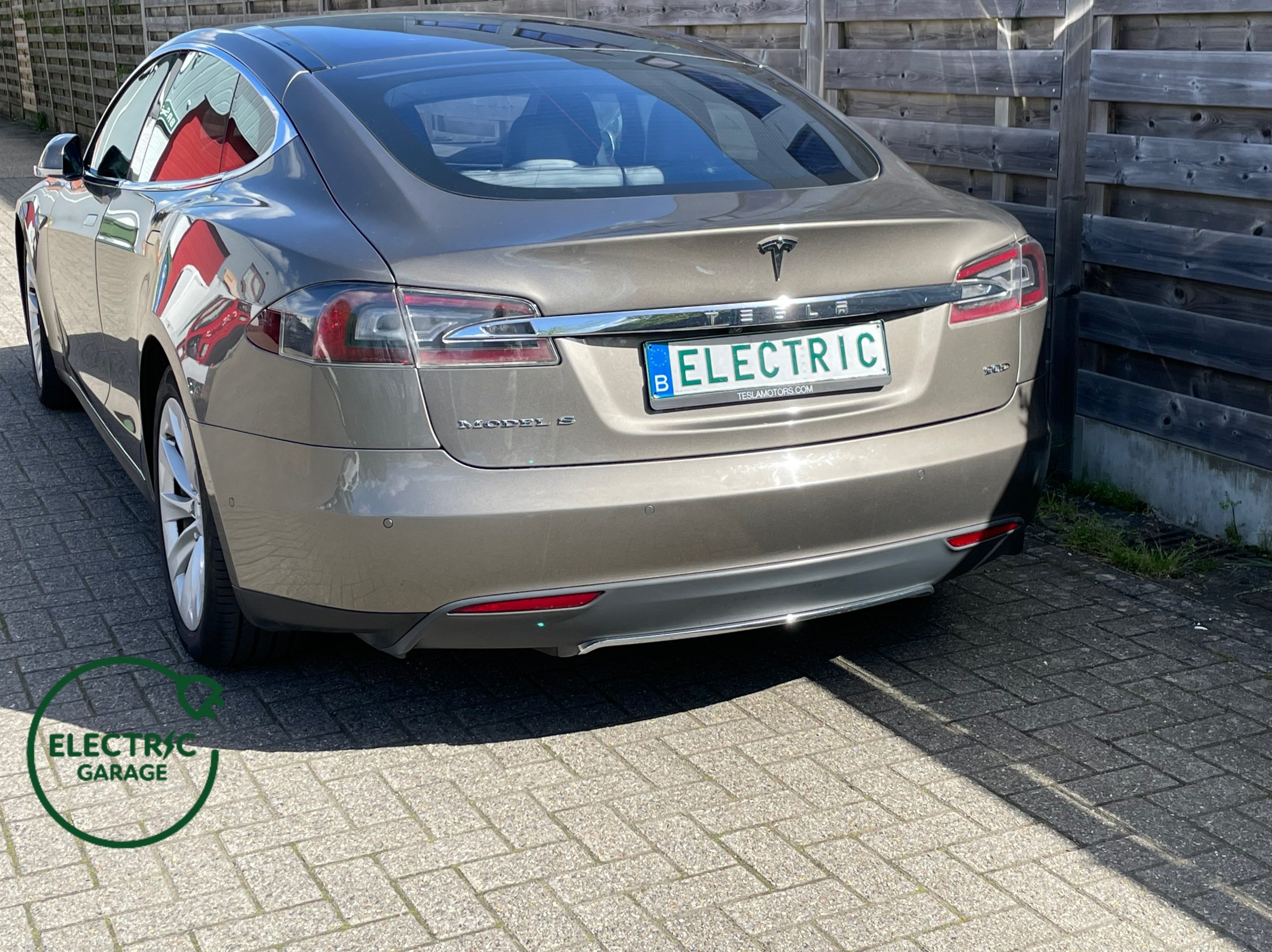 Tesla Model S90D Free Supercharging – Electric Garage